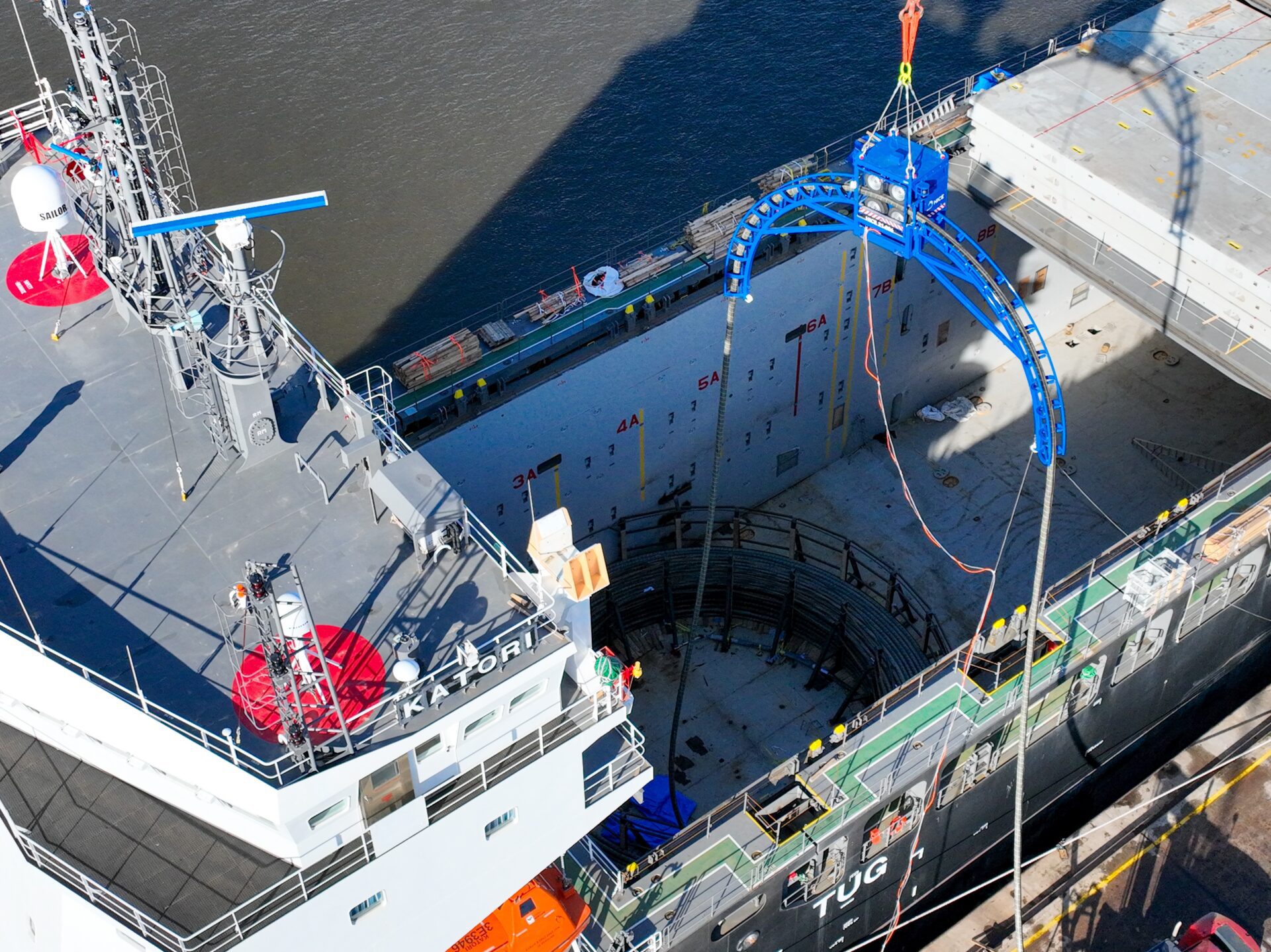 Equipment Hire - Briggs Marine
